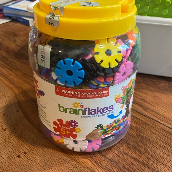 brain flakes | Toys | Brain Flakes Building Toys | Poshmark